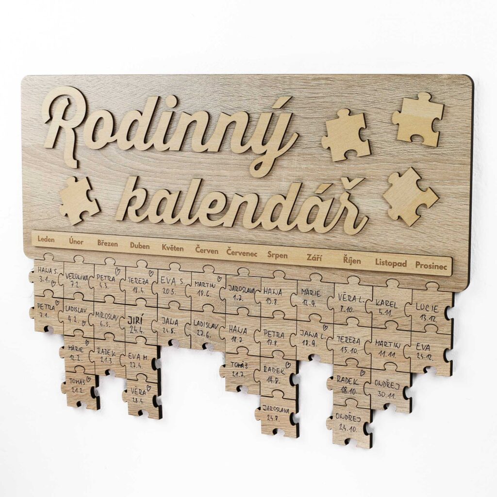 Rodinný kalendář pro zapisování narozenin a svátku - Puzzle - Dub ...